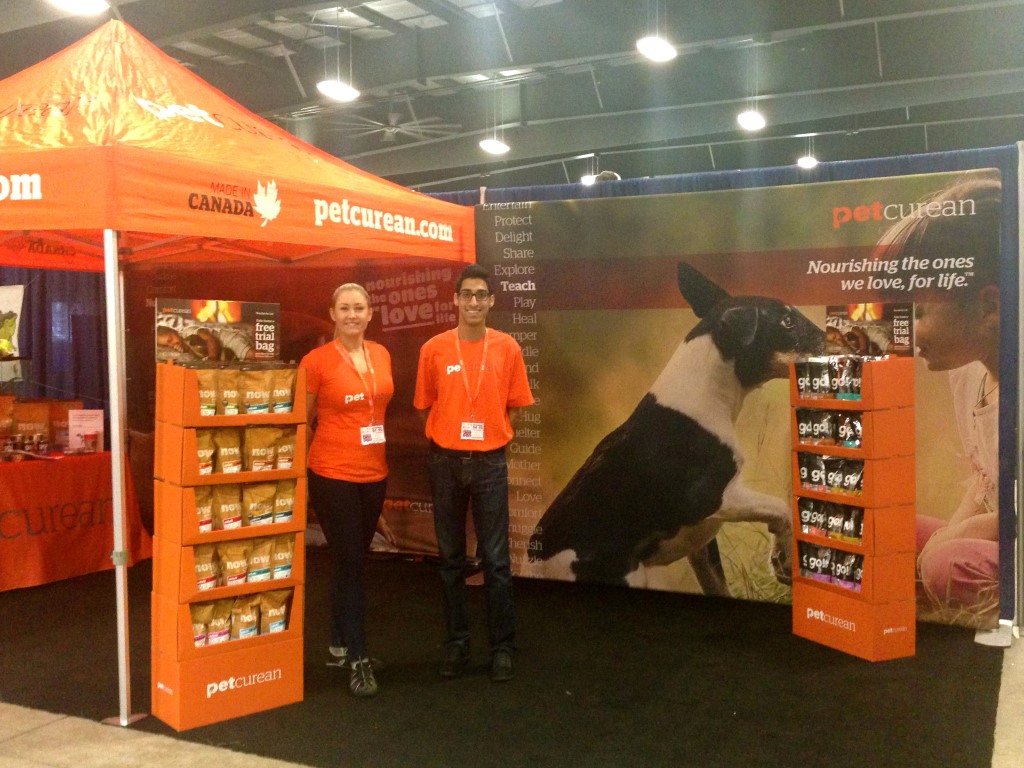 3 Key Benefits of a Trade Show Brand Ambassador