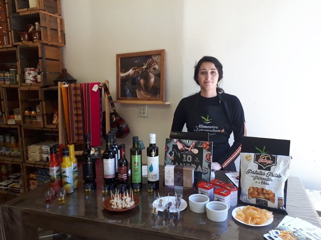 Food Sampling Promotions with Pinty's, CanDisPro & More!
